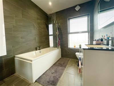 East View, Long Riston, Hull £189,950